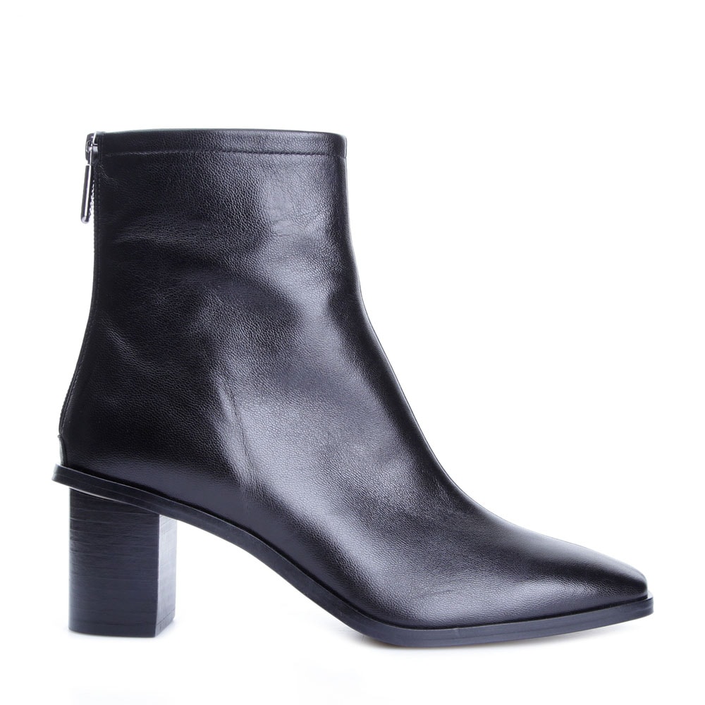 Novita - Handmade shoes since 1988 | Scorett - Scorett.se